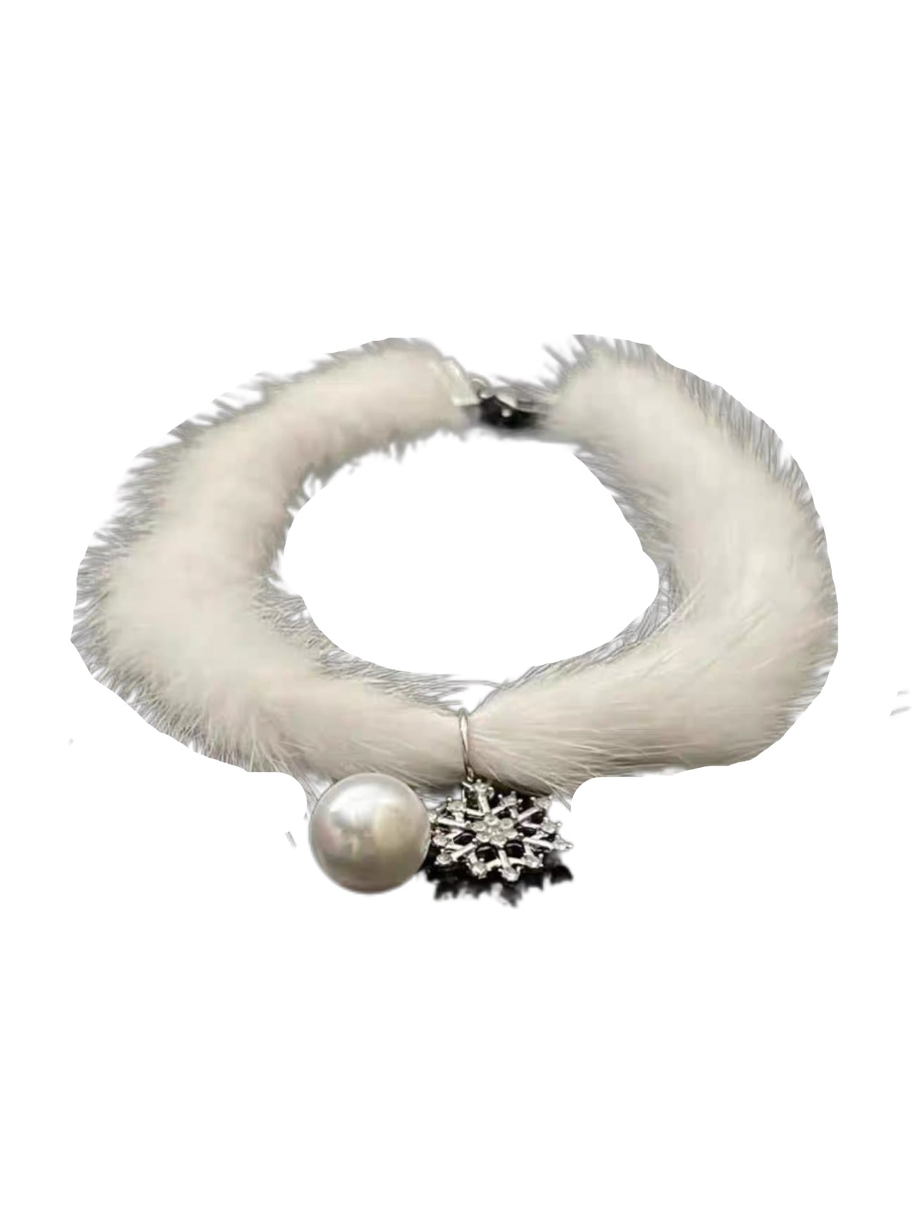 'Snow Days' Y2k Fluffy Holiday Snow Flake Choker – AlielNosirrah